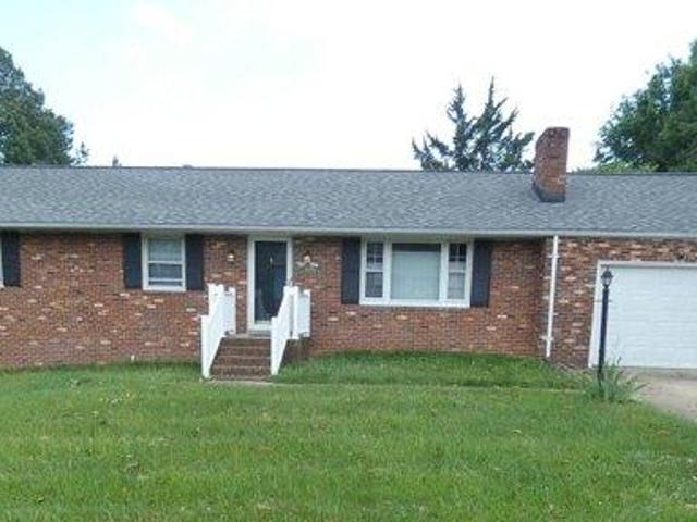 3 bedroom, Fredericksburg VA 22407 88998799