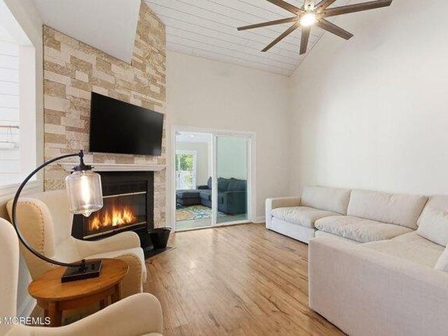 3 bedroom, Freehold NJ 07728 104651781