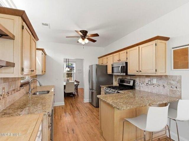 3 bedroom, Freehold NJ 07728 104920912