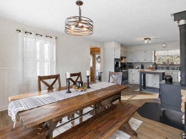 3 bedroom, Friendship ME 04547 102312732
