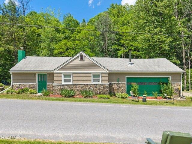 3 bedroom, Fultonham NY 12071 104905791
