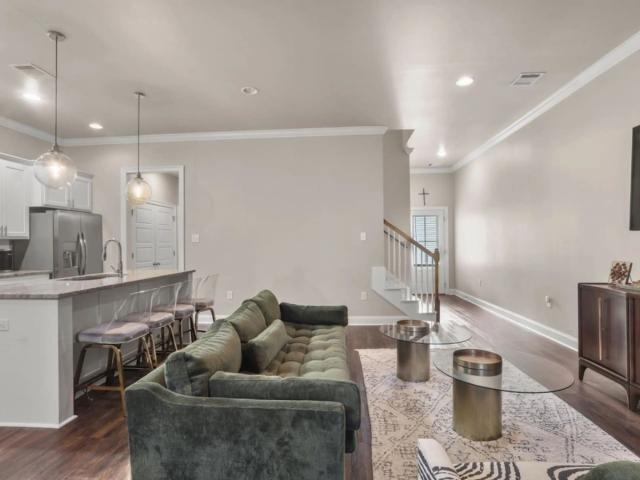 3 Bedroom Furnished rental Near LSU|All utilities included |Short Term & Long Term Options Available