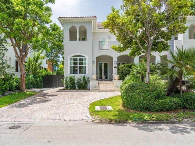 3 bedroom, Key Biscayne Fl FL 33149 102519494