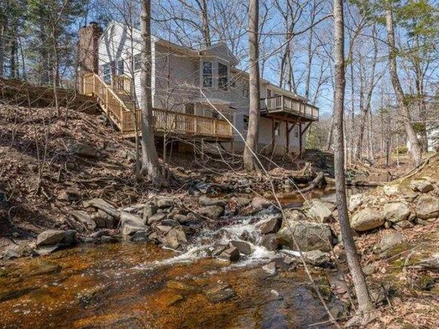 3 bedroom, Kensington NH 03833 104406266