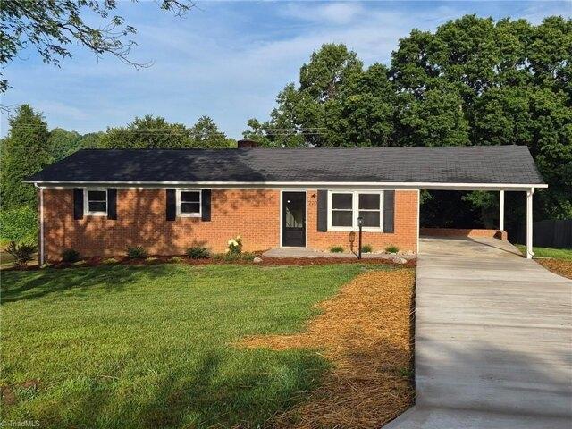 3 bedroom, Kernersville NC 27284 104901717