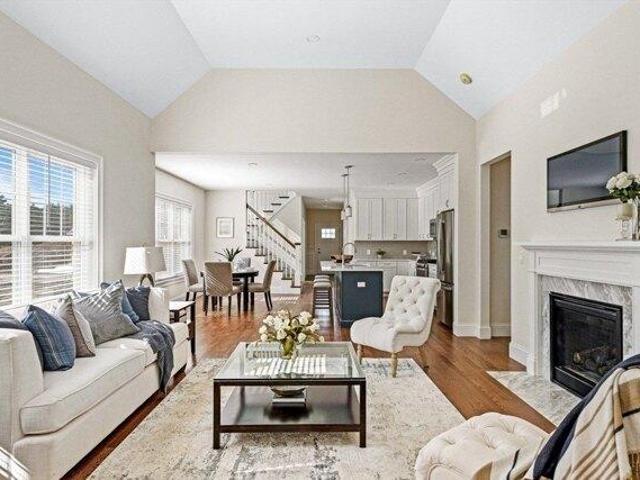 3 bedroom, Kingston MA 02364 102670205