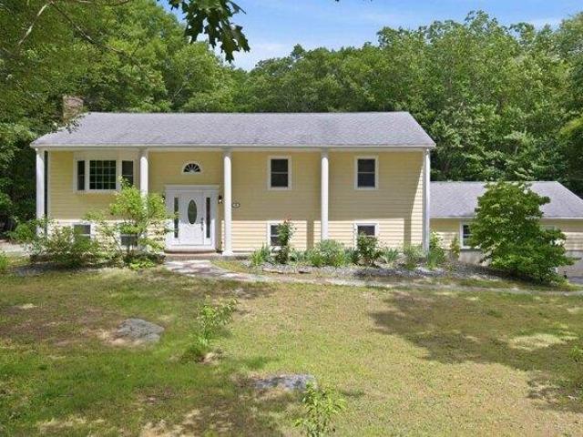 3 bedroom, Kingston NH 03848 104375143