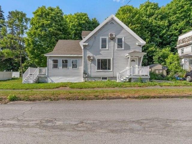 3 bedroom, Houlton ME 04730 104605024