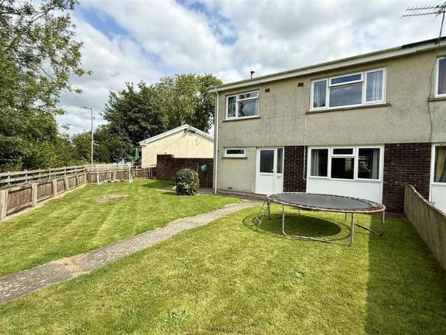 3 Bedroom Semi Detached House