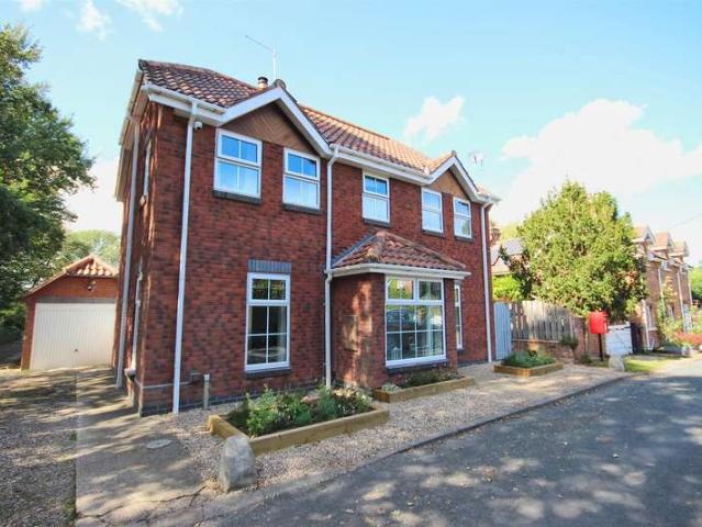 3 Bedroom Detached House