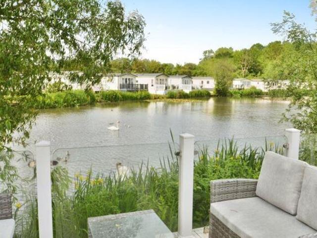 3 Bedroom House Cotswold Hoburne Cotswold Hoburne 99344595
