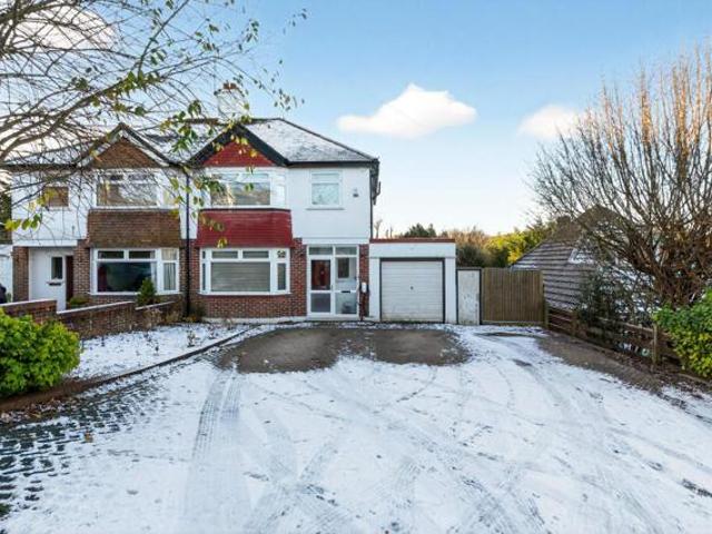 3 Bedroom House Coulsdon Greater London 98321866