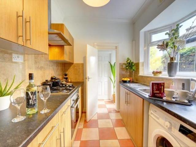 3 Bedroom House Coventry Coventry 65825331