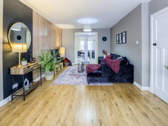 3 Bedroom House Coventry Coventry 65827584
