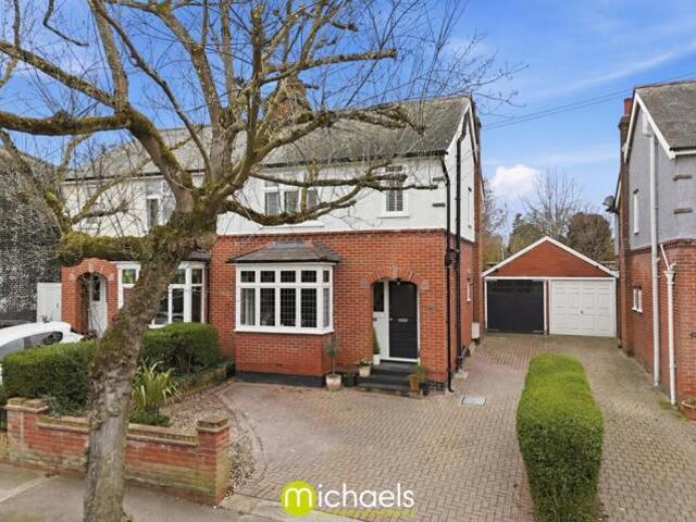 3 Bedroom House Colchester Essex 100615189
