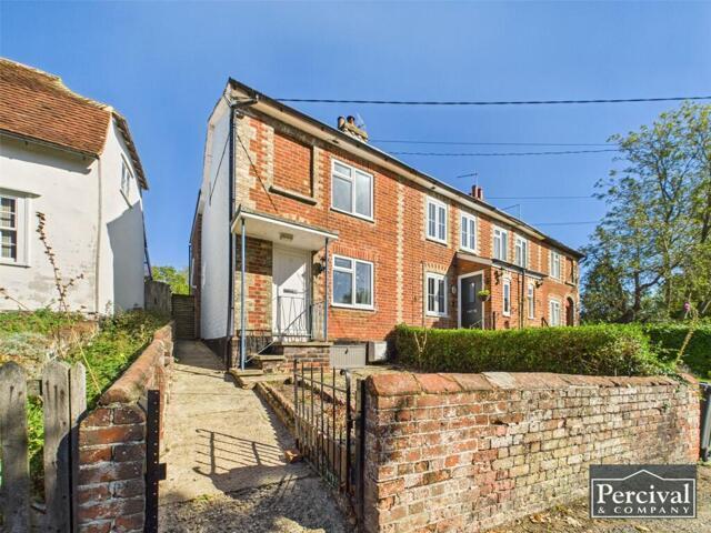 3 Bedroom House Colchester Essex 101060142