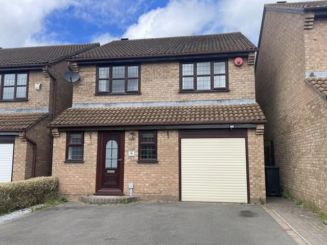 3 Bedroom House Coleshill West Midlands 102519050