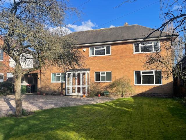 3 Bedroom House Coleshill West Midlands LS102306639
