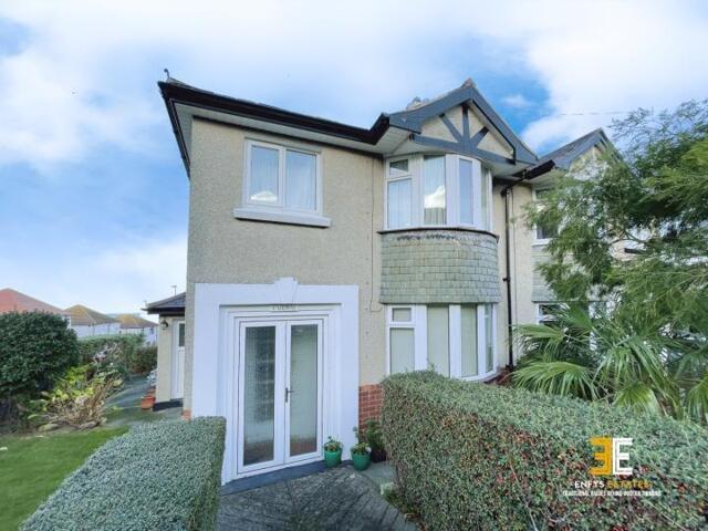3 Bedroom House Conwy Conwy LS101675473