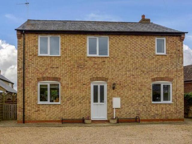 3 Bedroom House Cosgrove Cosgrove LS99345200