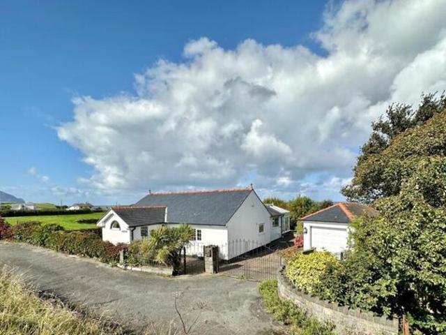 3 Bedroom House Caernarfon Gwynedd 101892285