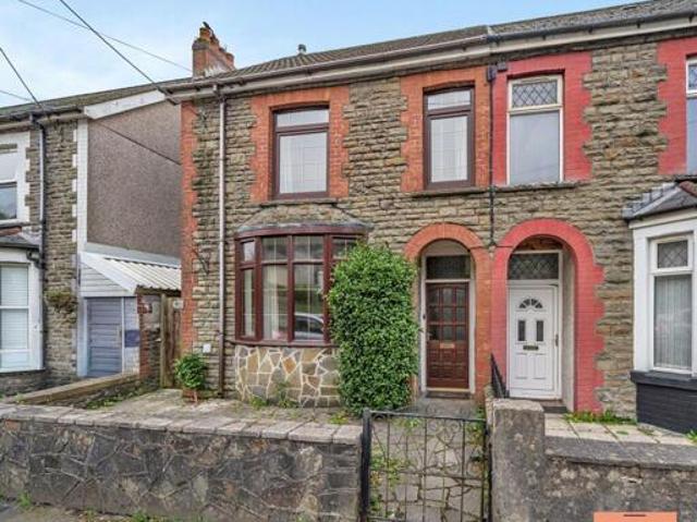 3 Bedroom House Caerphilly Caerphilly LS98903486