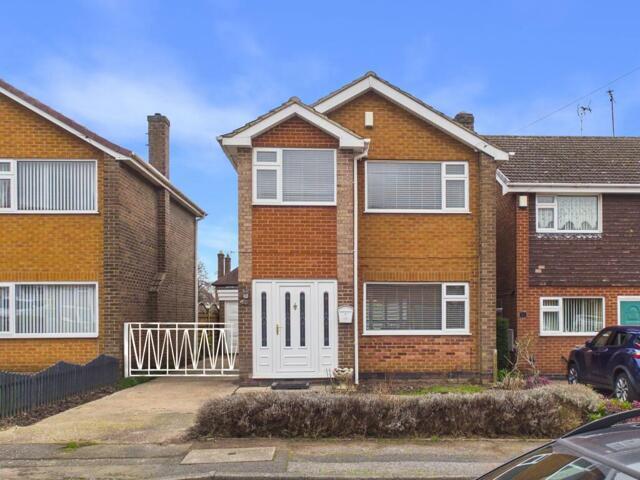 3 Bedroom House Calverton Calverton LS100426572
