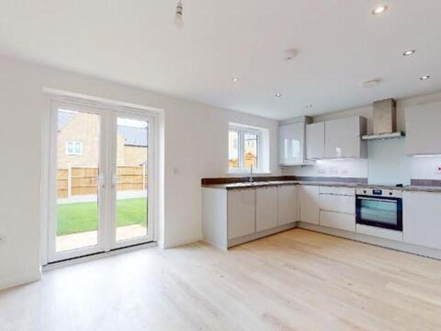 3 Bedroom House Cambourne Cambridgeshire LS100855045