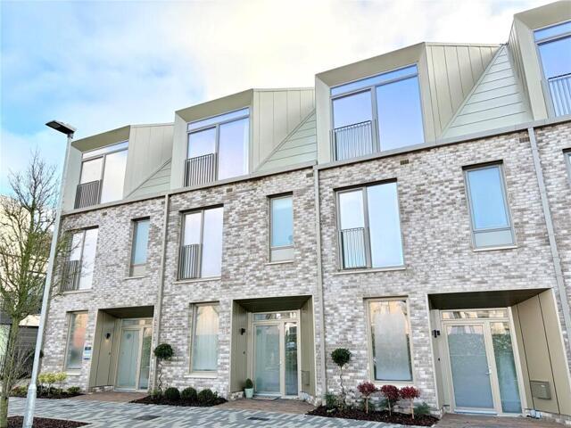 3 Bedroom House Cambridge Cambridgeshire LS98503759