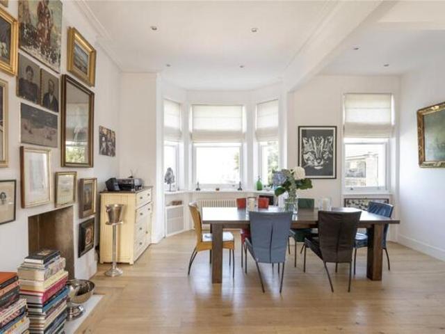3 Bedroom House Camden Greater London LS100917523