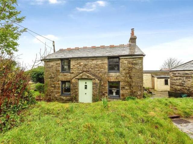 3 Bedroom House Camelford Cornwall LS100366402