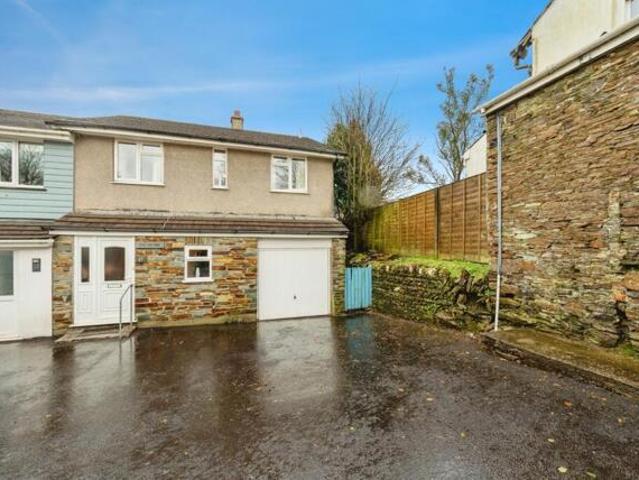 3 Bedroom House Camelford Cornwall LS99840219