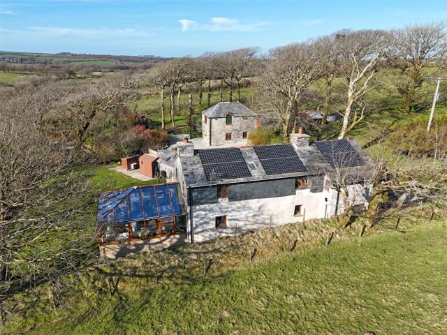 3 Bedroom House Camelford Cornwall LS99290290