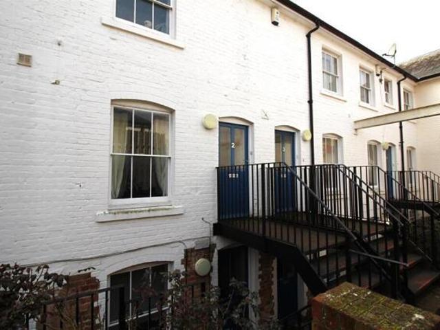 3 Bedroom House Canterbury Kent LS100648167