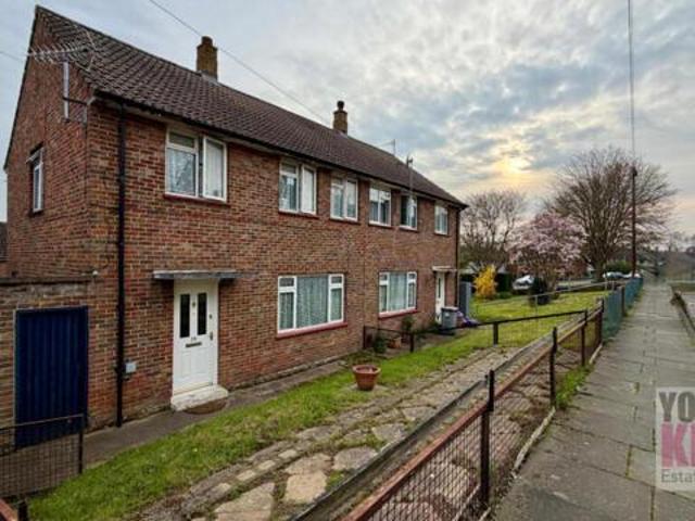 3 Bedroom House Canterbury Kent LS101678144