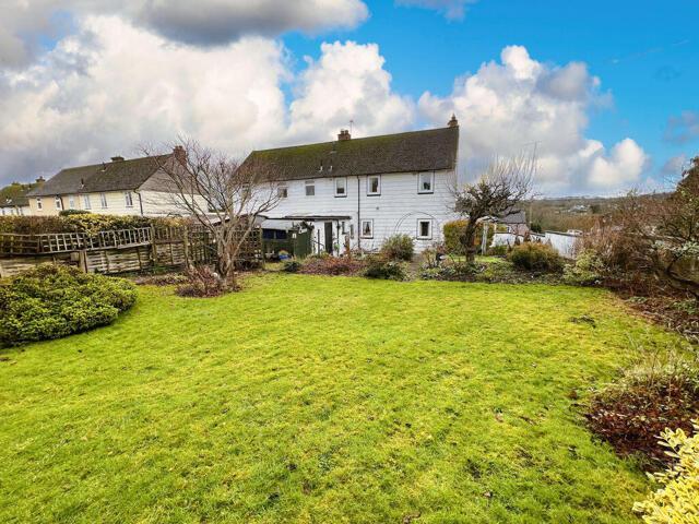 3 Bedroom House Cardiff Cardiff LS99895218