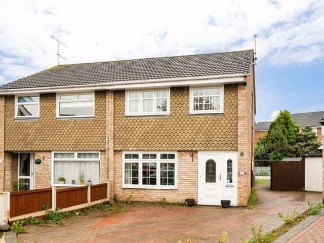 3 Bedroom House Carlton Nottinghamshire LS100057780