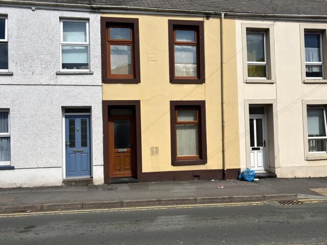 3 Bedroom House Carmarthen Carmarthenshire 100733634