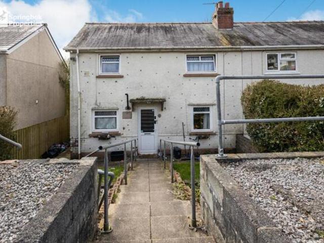 3 Bedroom House Carmarthen Carmarthenshire 101955345