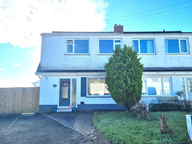 3 Bedroom House Carmarthen Carmarthenshire 98968981