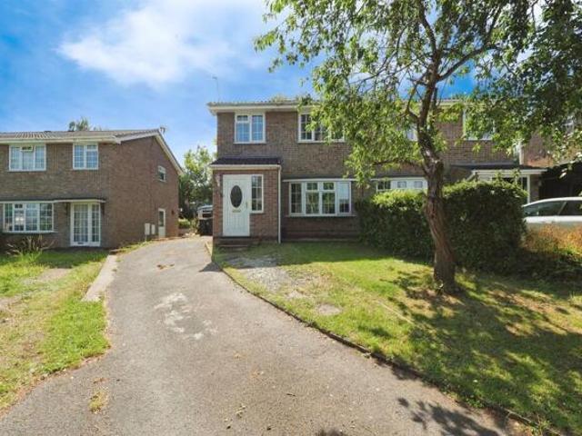 3 Bedroom House Castle Donington Derbyshire LS98612322