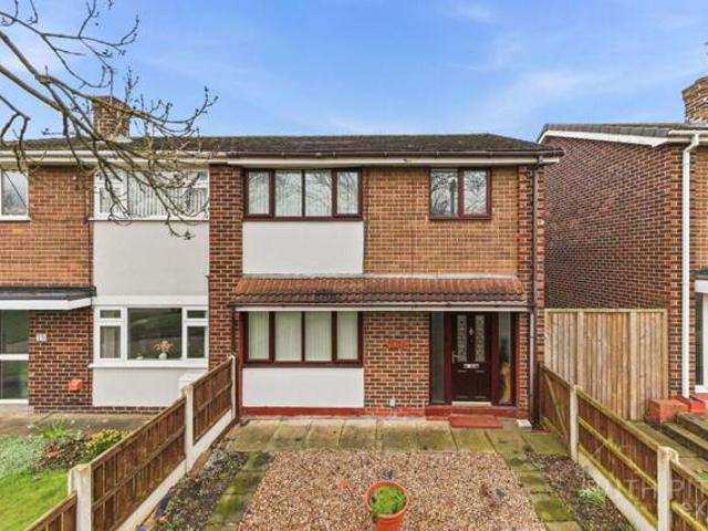 3 Bedroom House Castleford Wakefield LS100615206