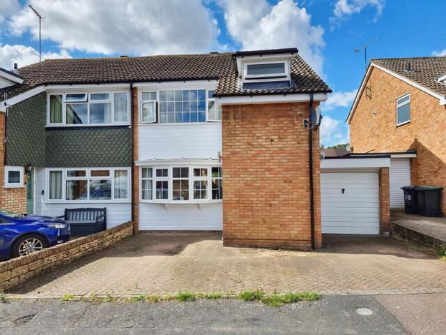 3 Bedroom House Central Bedfordshire Central Bedfordshire LS100342830