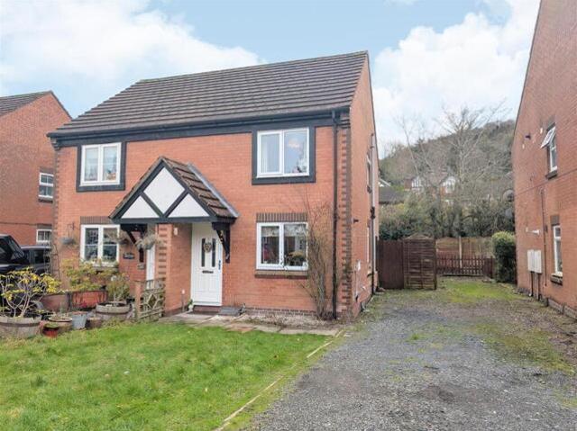 3 Bedroom House Church Stretton Shropshire LS100787128