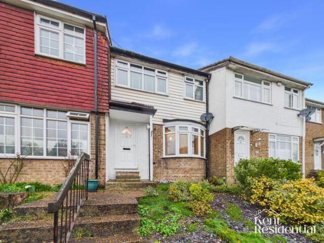 3 Bedroom House Chatham Medway 99571743