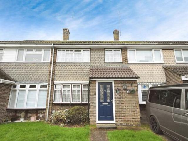 3 Bedroom House Chelmsford Essex 100854965