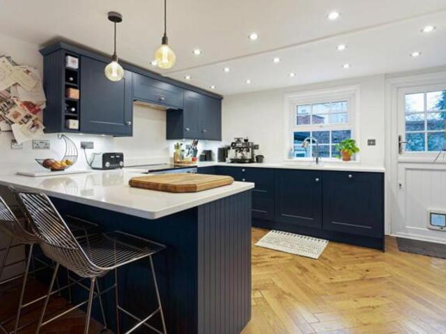 3 Bedroom House Cheltenham Gloucestershire 100648787
