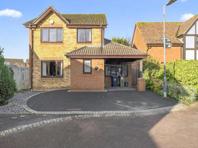 3 Bedroom House Cheltenham Gloucestershire 101351732