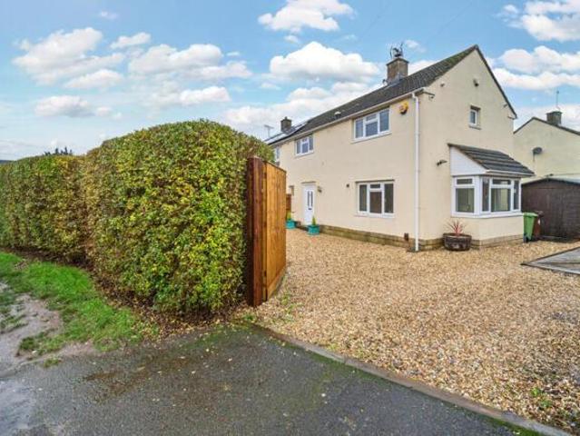 3 Bedroom House Cheltenham Gloucestershire 98204491