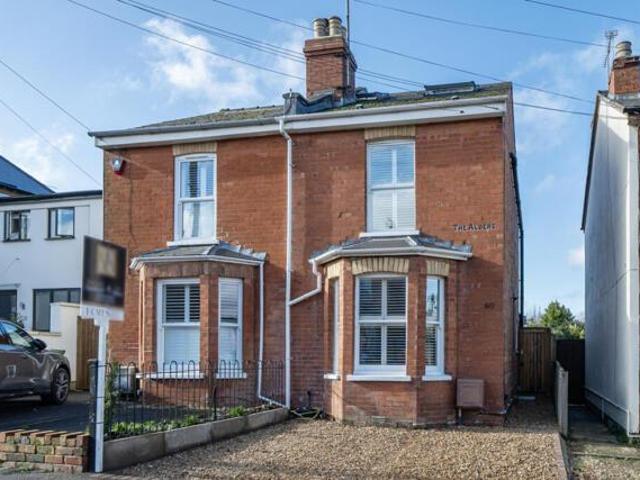 3 Bedroom House Cheltenham Gloucestershire 99381026